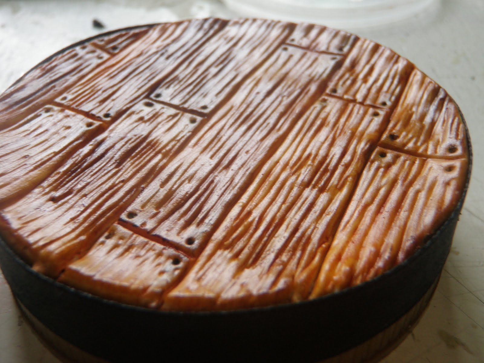 Do you know the cupcake girl?: How to: Air dried clay/Gum paste wood look