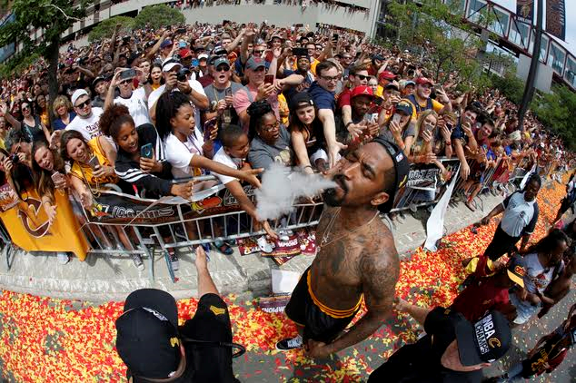 Wide crowd as Cleveland celebrates Cavaliers with huge NBA victory ...