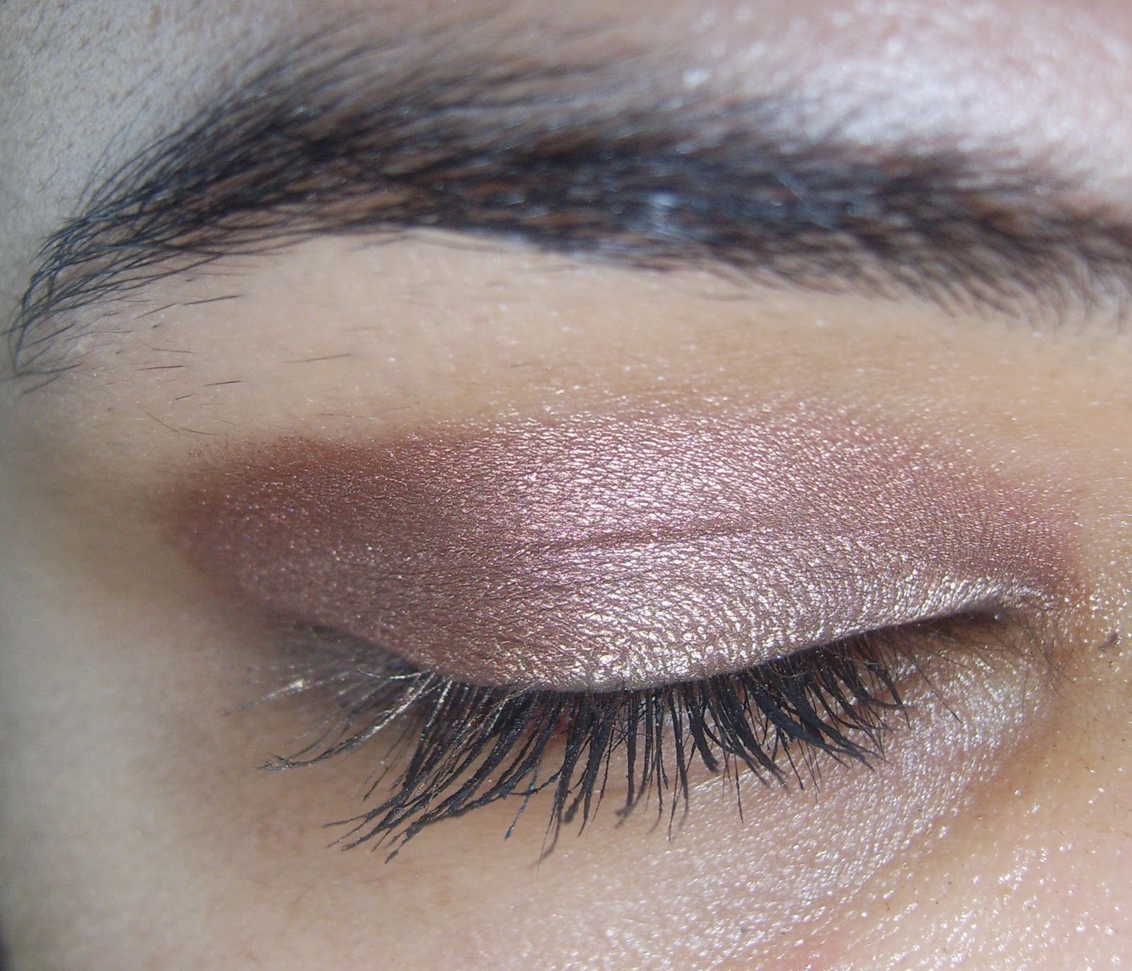 Beauty-Fully Bloggin': Eye Look 2: MAC neutrals