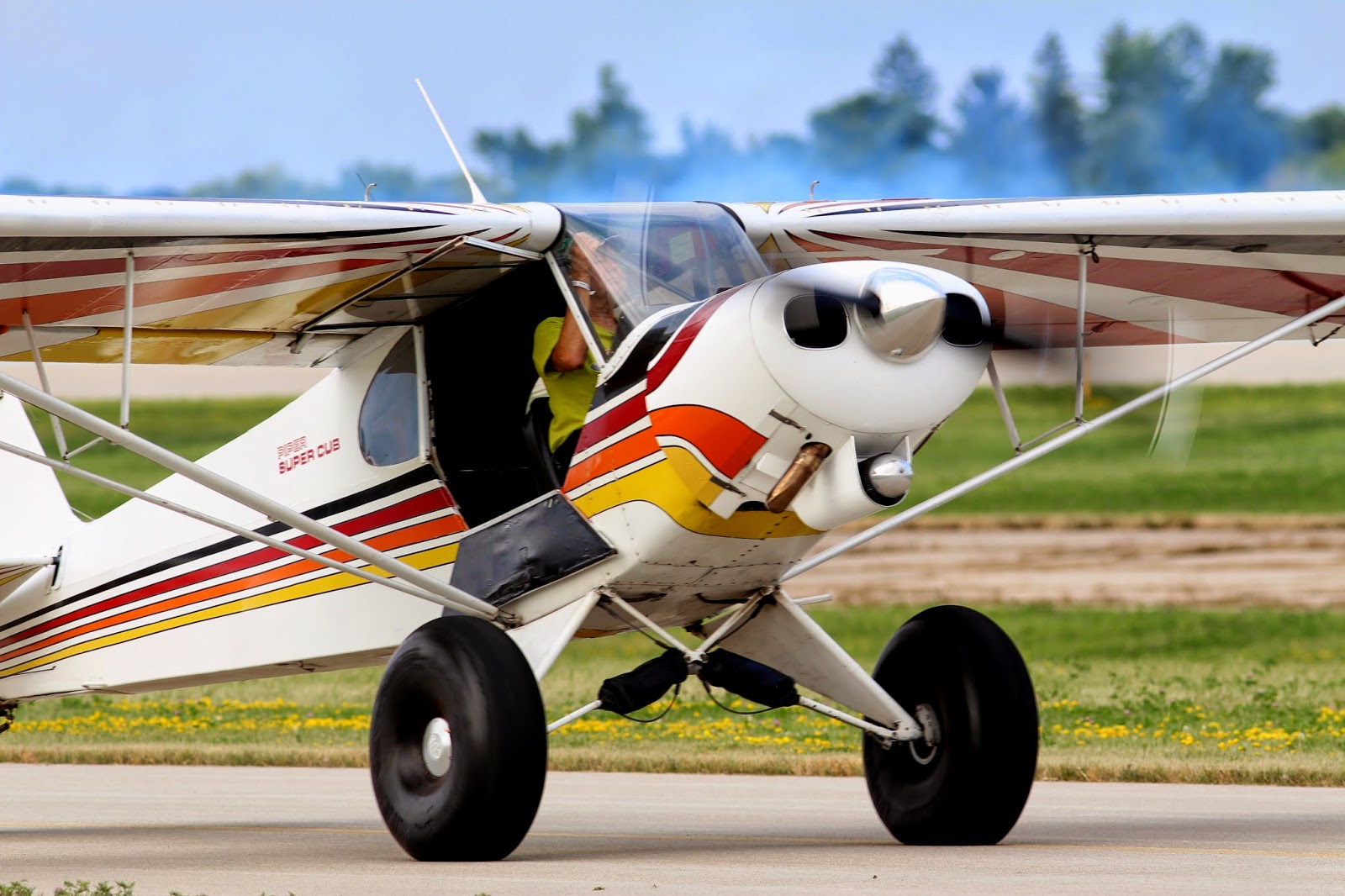 The Aero Experience: EAA AirVenture Oshkosh 2014 Airshows: Valdez ...