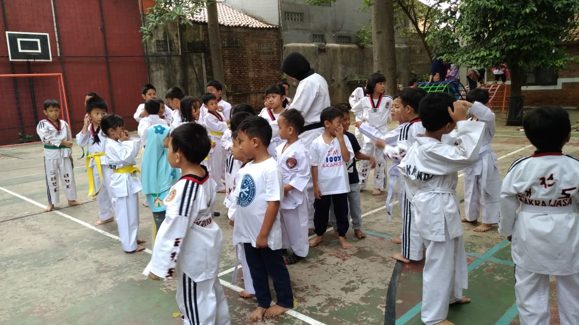 Review Sekolah Semut-Semut Natural School, Depok