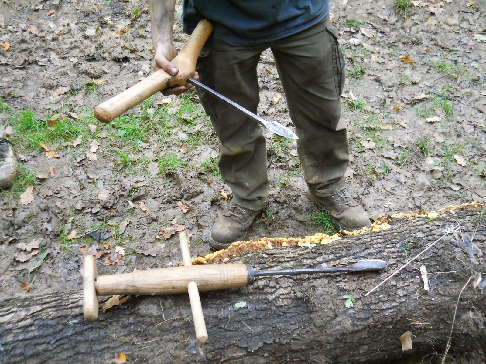 Getting some medieval-style woodcarving tools made by Dave Budd in ...