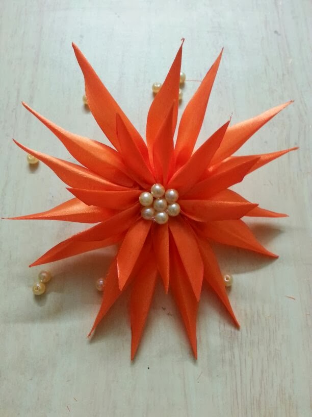 KALA HAAT: Tutorial - Satin Ribbon Flower with Video tutorial