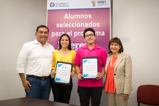 Dos jóvenes yucatecos son hoy Dos jóvenes yucatecos son hoy