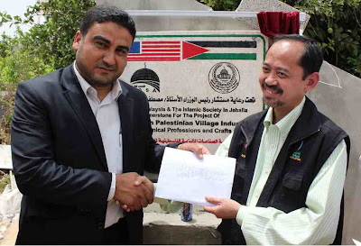 MISI-MISI AQSA2GAZA: Keju Dari Susu Ternakan Lembu Tenusu AQSA