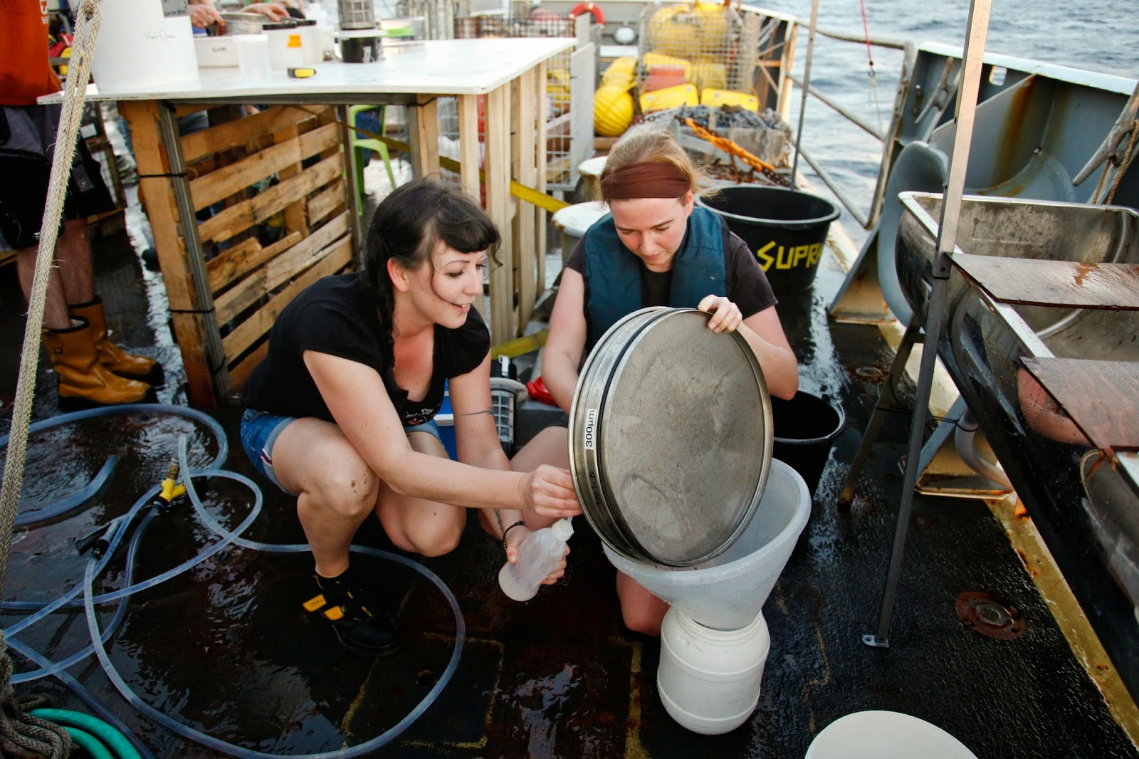 ABYSSLINE: That's one giant sled! The Brenke Sledge