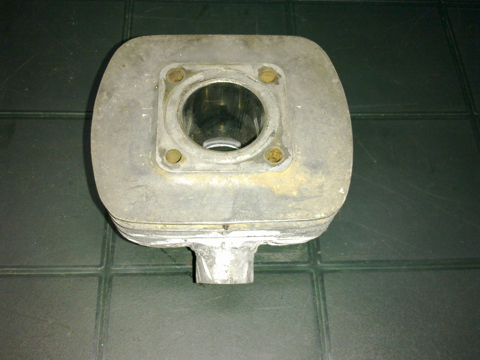 Ciclomotores & Peças Nacionais: Cilindro Casal 2 / Diana / Boss