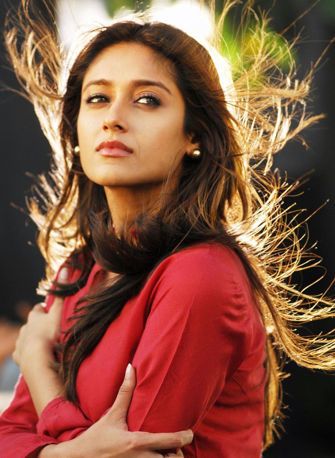 Best Celeberties Wallpapers: Ileana D Cruz New Wallpapers