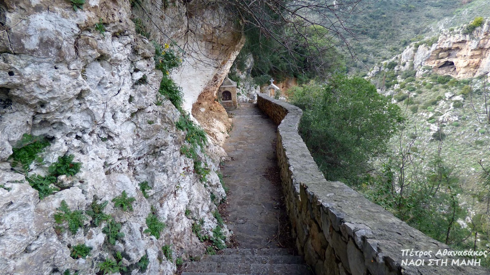 ΝΑΟΙ ΣΤΗ ΜΑΝΗ: ΚΕΛΕΦΑ, ΠΑΝΑΓΙΑ ΣΠΗΛΑΙΩΤΙΣΣΑ