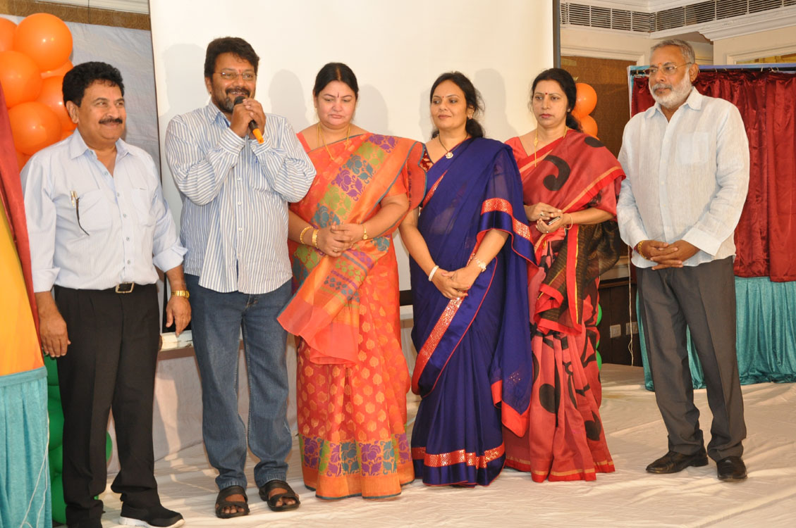 Garam movie first look launch photos