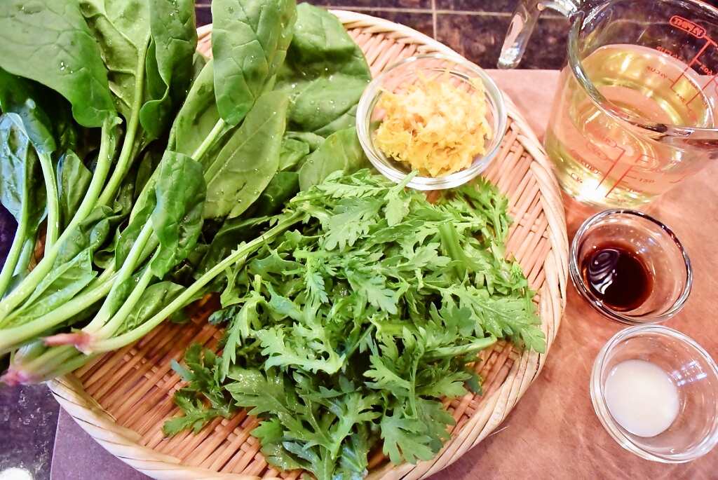 Recipes for Tom: Horenso to shungiku, kikka no ohitashi / spinach ...