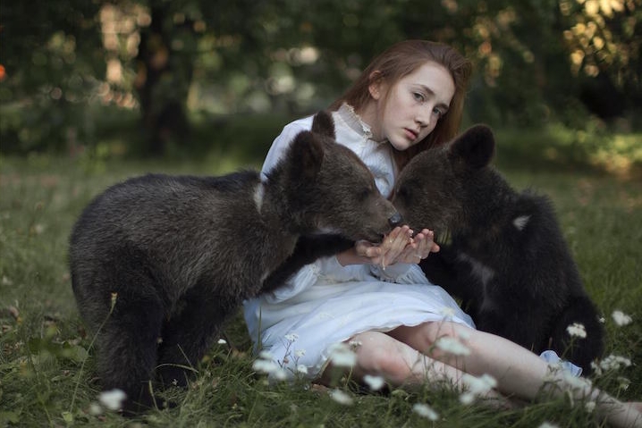 White Wolf : Dreamy Portraits of Women Living in Harmony with Wild ...