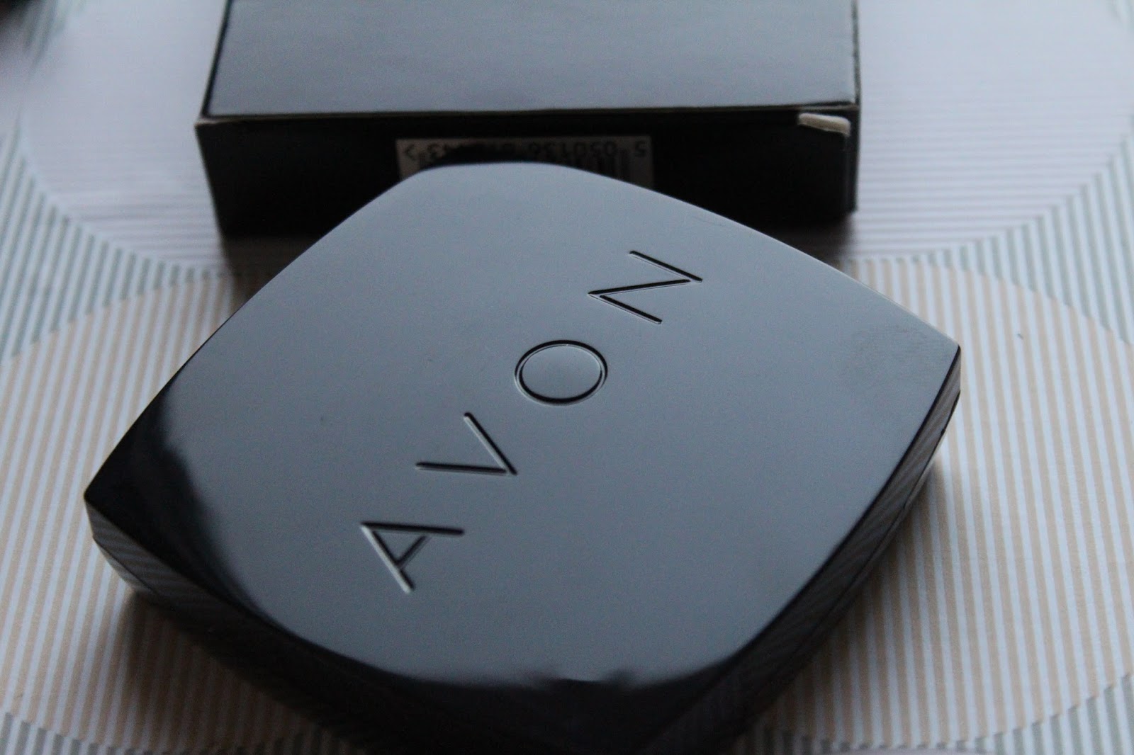 Avon noviteti iz kataloga C16 (paleta sjenila, duo rumenilo/hajlajter ...