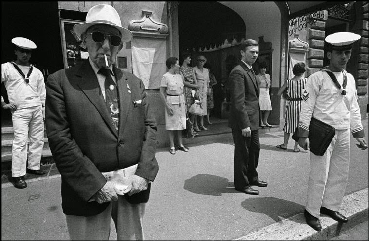60 Amazing Photographs of Street Scenes of Rome, Italy in the Early ...