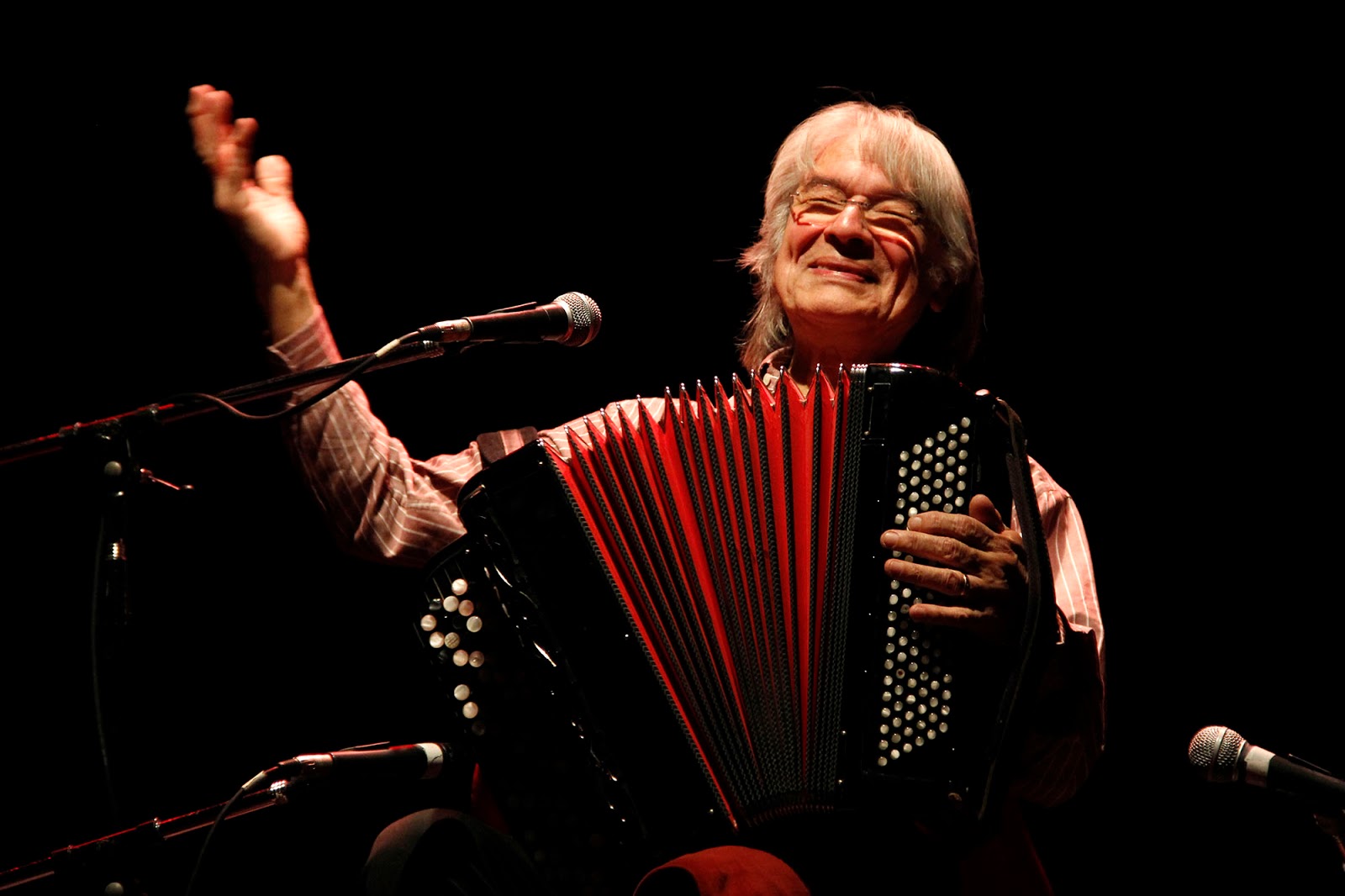 Teatro Auditorium: BARBOZA PRESENTA SU NUEVO DISCO