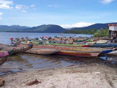 i love central cellebes: DANAU LINDU