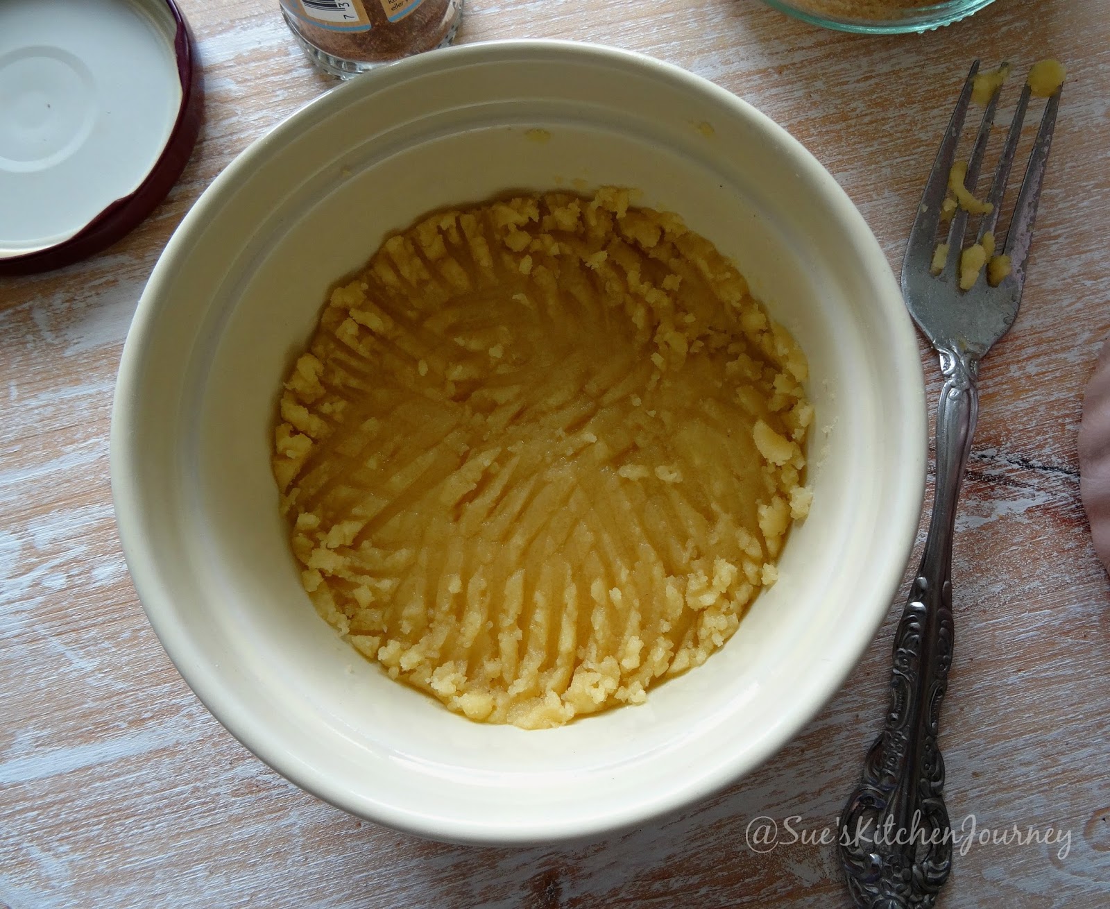 CLASSIC APPLE POT PIE ~ Swesia's Journey