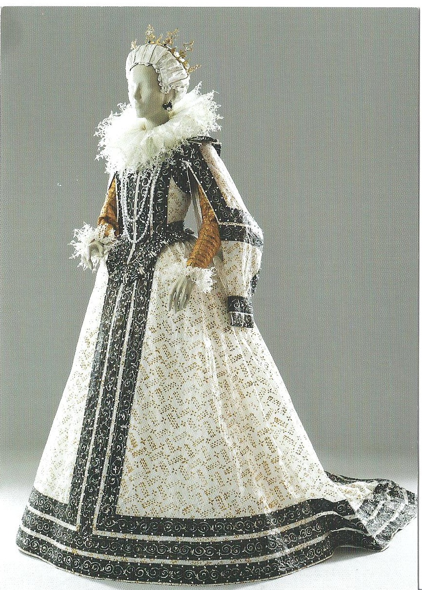 A Plethora of Postcards: Art Series - Paper Dresses