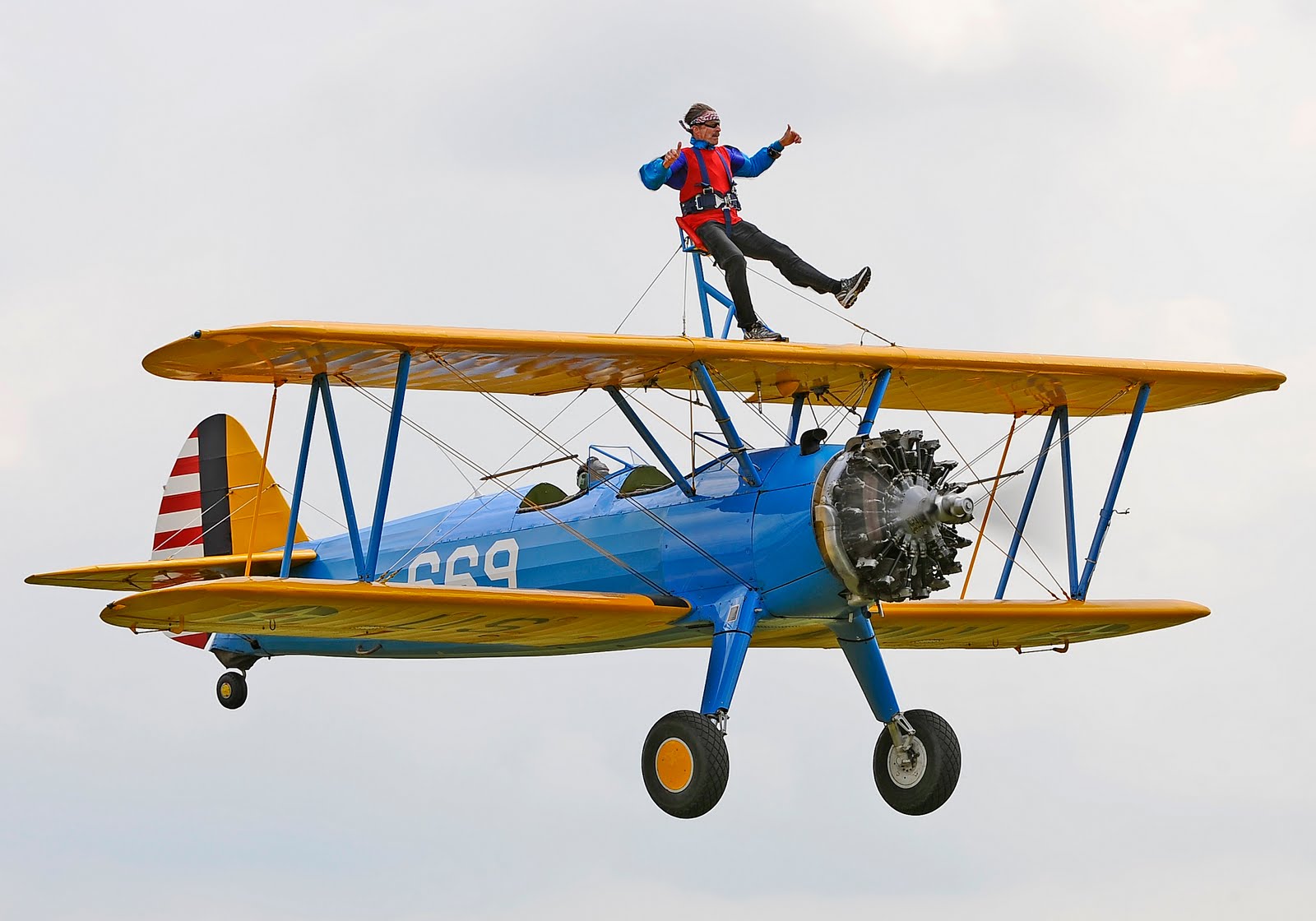 Phil & Julie's Adventure: Wing Walking, England