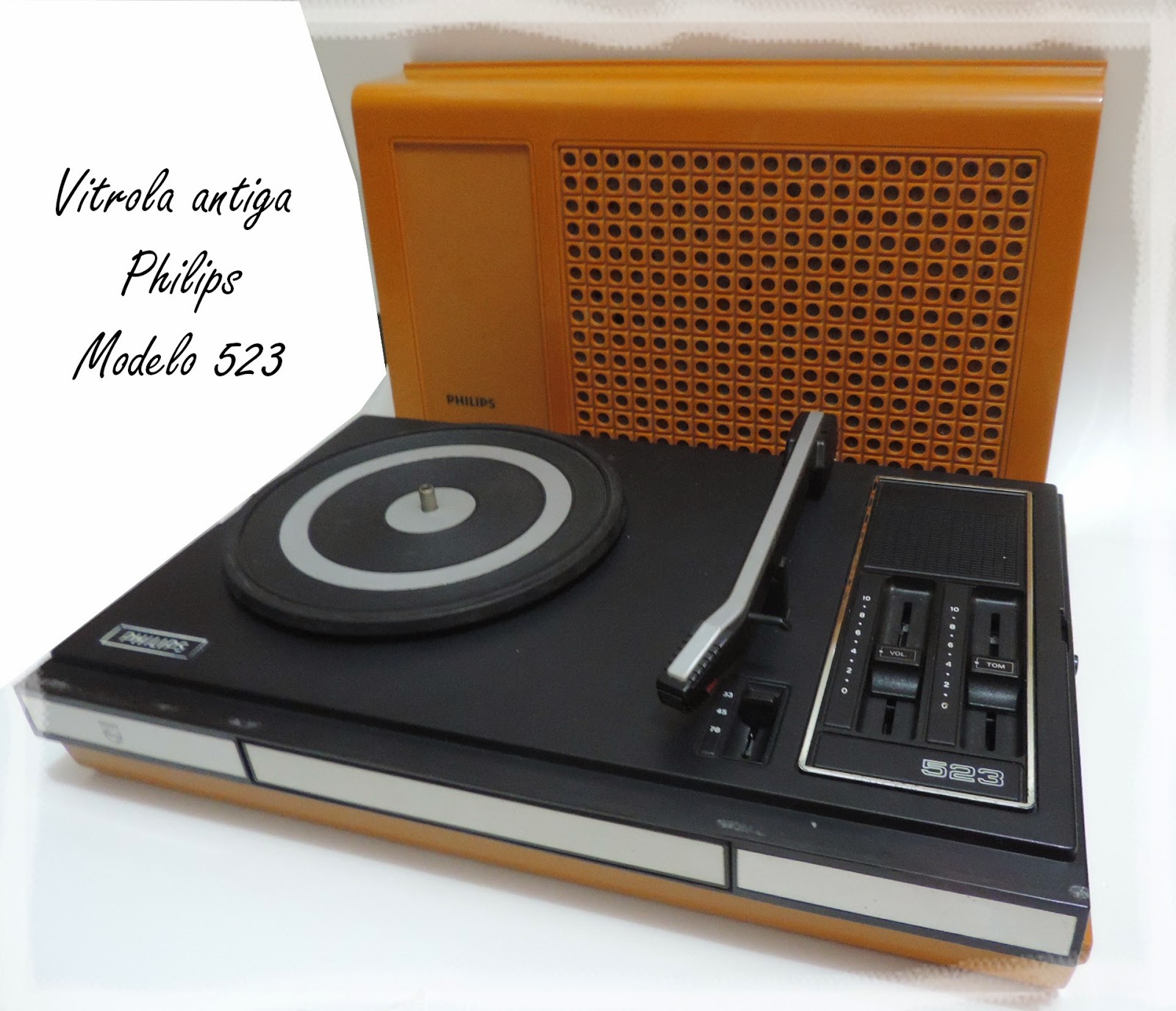 Blog Vanessa Sial : Momento Retrô: Vitrola Portátil Crosley Cruiser Pink