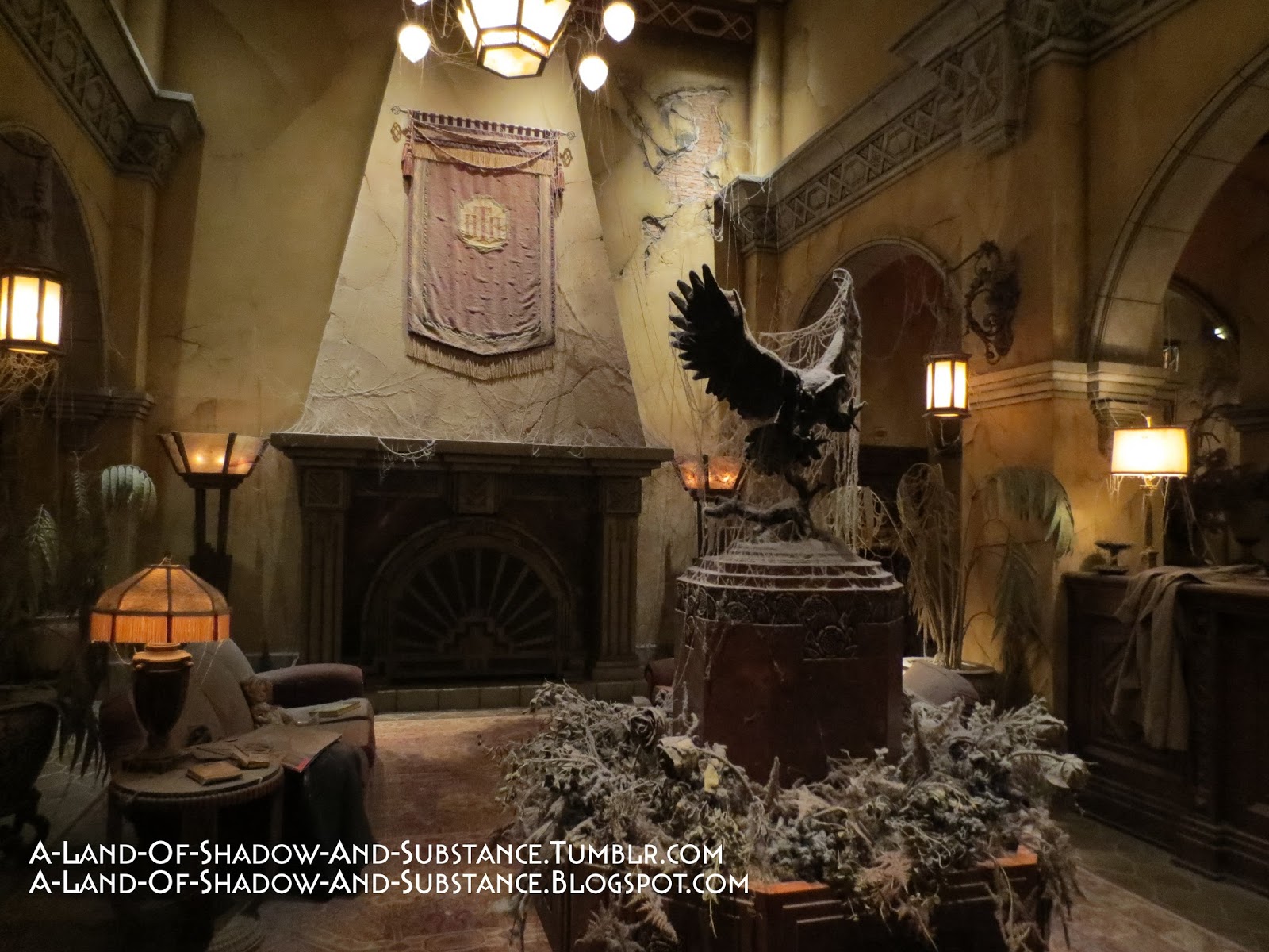 The DCA Hollywood Tower Hotel: December 2018