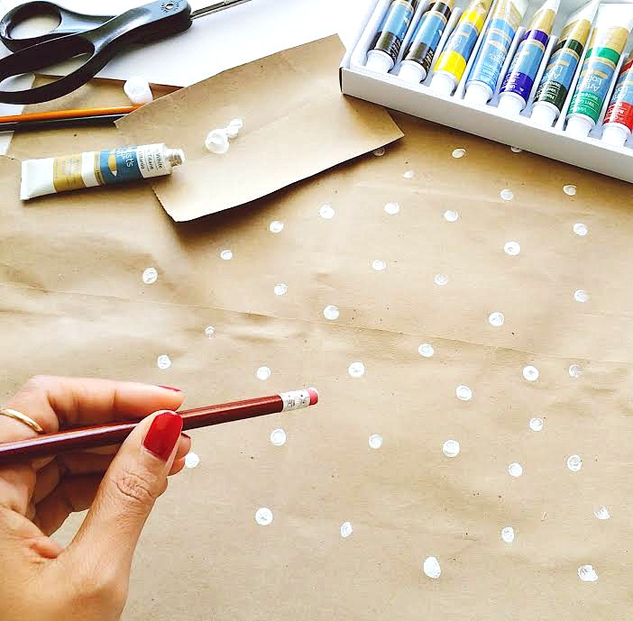 DIY Wrapping Paper / Seaweed Kisses