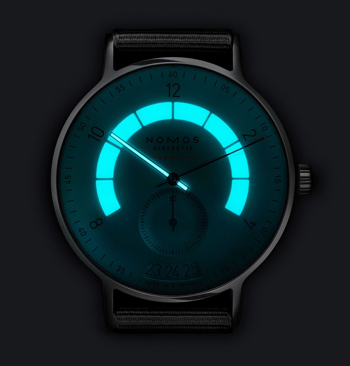 Nomos Glashütte - Autobahn neomatik 41 date | Time and Watches | The ...