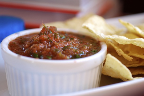Easy Homemade Restaurant-Style Salsa Recipe - Always Order Dessert
