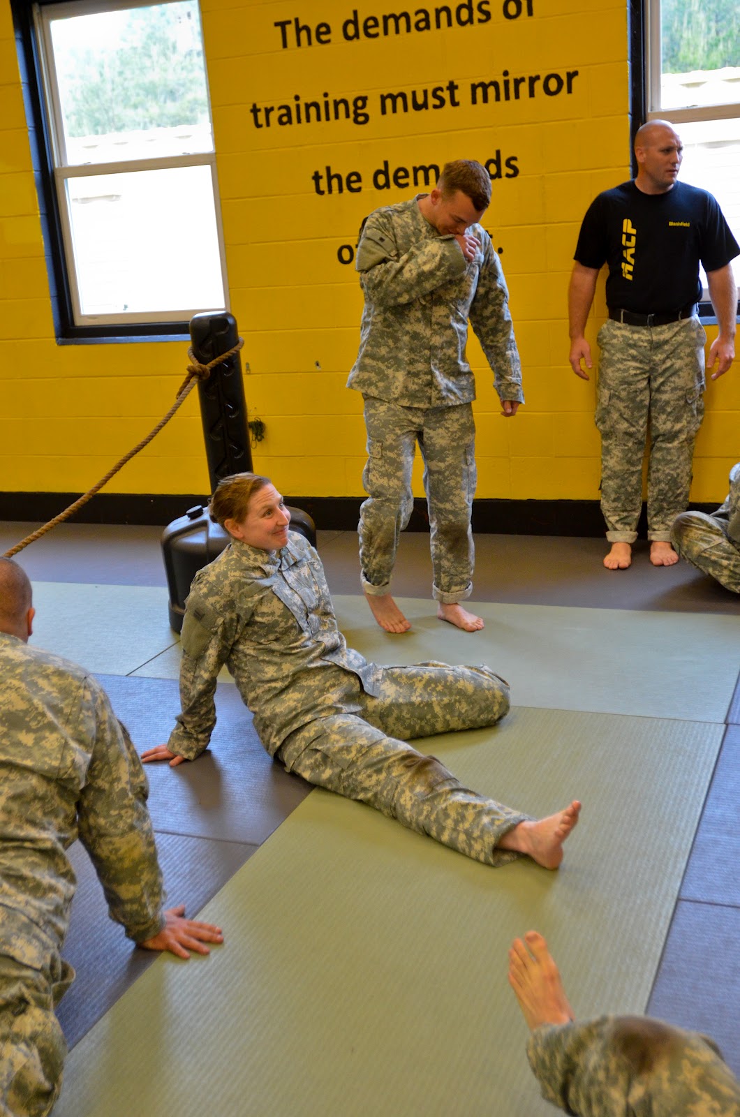 Female Soldier Feet: army girls
