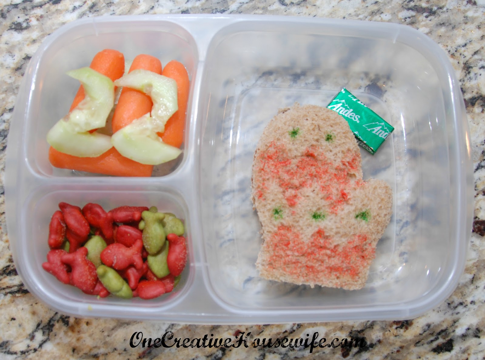 One Creative Housewife: Lunches Week 15 - Advent Style