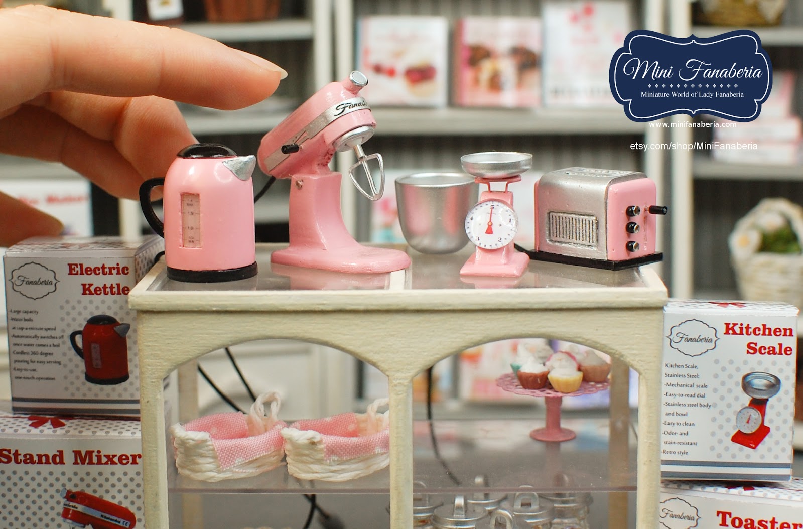 MiniFanaberia: Różowy zestaw/ Handmade pink set 1:12