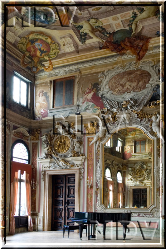 A Love of the Past: Walking on Water - The Palazzos of Venice, Italy