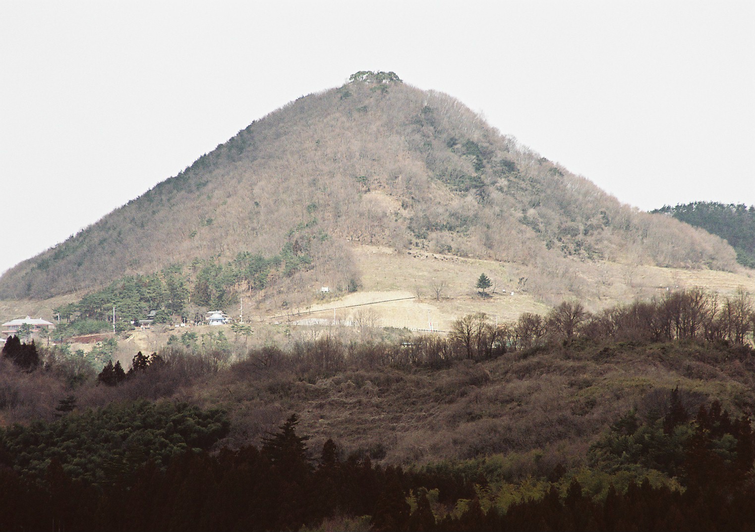 Sacred gateways of Japan: Japan's lost super-civilization
