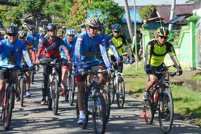 Kodam Pattimura Gelar "Fun Bike" Dan Lomba Ketangkasan - Maluku Post
