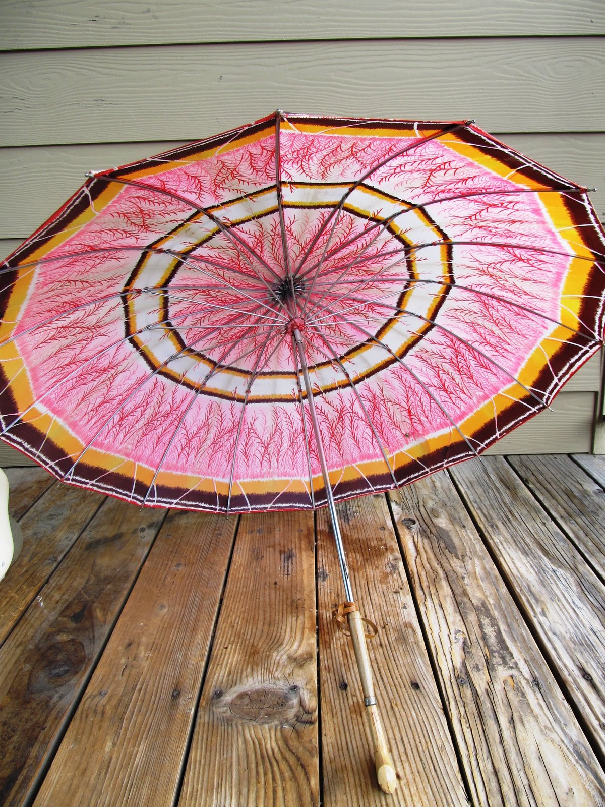 Beauty of Vintage: vintage umbrella