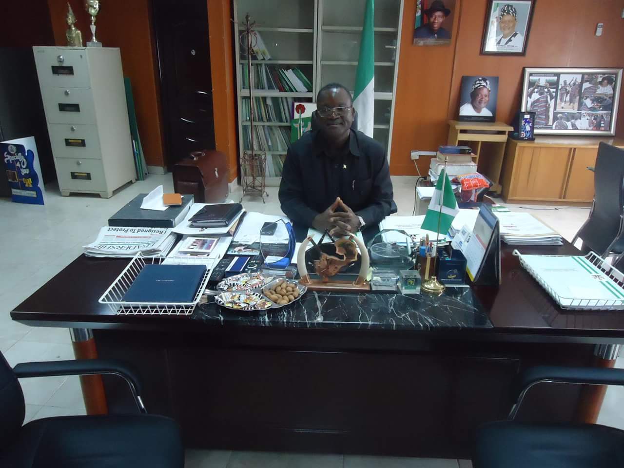 Breaking: Benue State Governor Samuel Ortom Finally Dumps APC