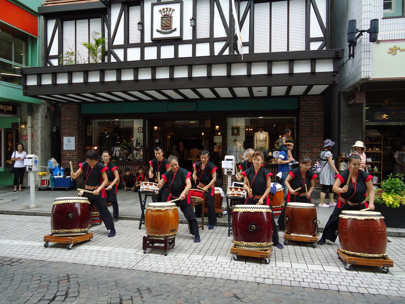 Lost in Japan...: O Mikoshi Festival!