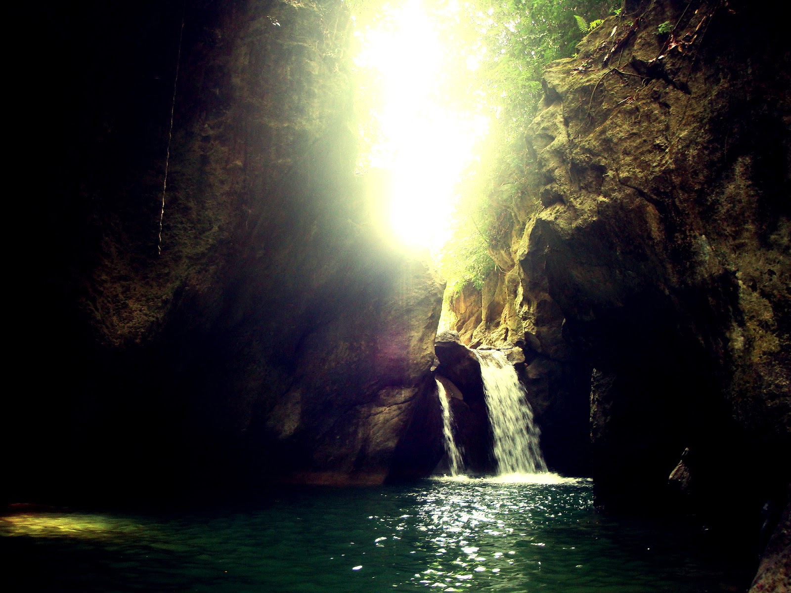 River Trekking in Catmon | The Amateur Takes