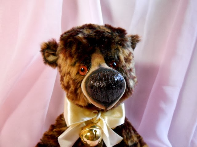Teddy dreams: Onga, OOAK unique teddy bear