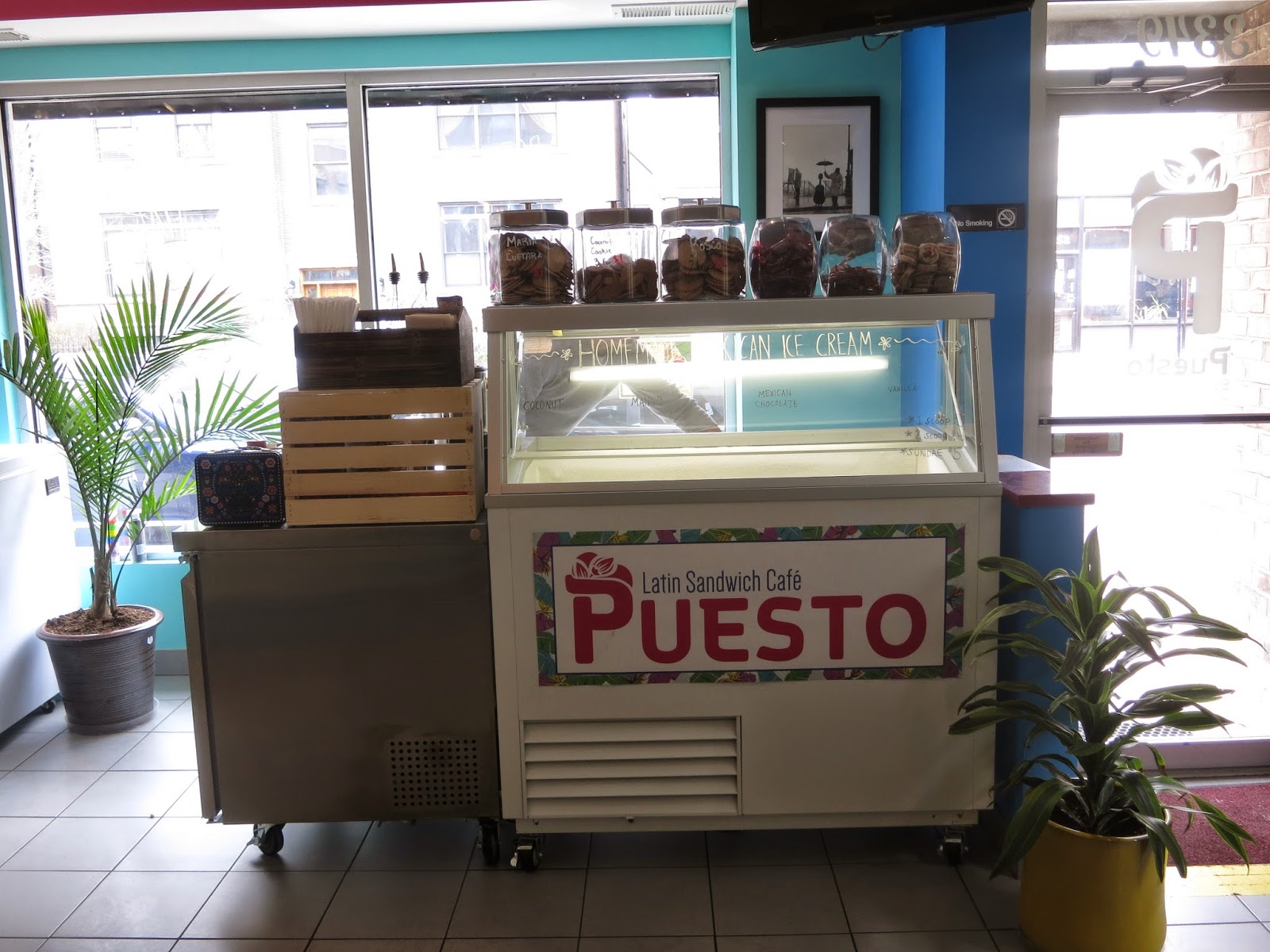 Smokin' Chokin' and Chowing with the King: Puesto Sandwich Stand