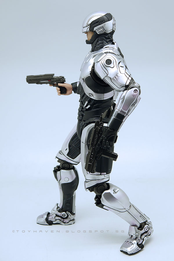 toyhaven: Review II: ThreeZero 1/6th scale 2014 RoboCop 1.0 12.5-inch ...