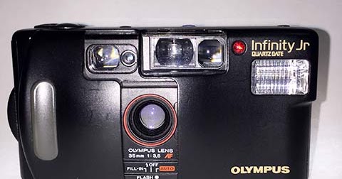 Film Photography Lust: Olympus Infinity Jr - A Simple P&S with B&W Film