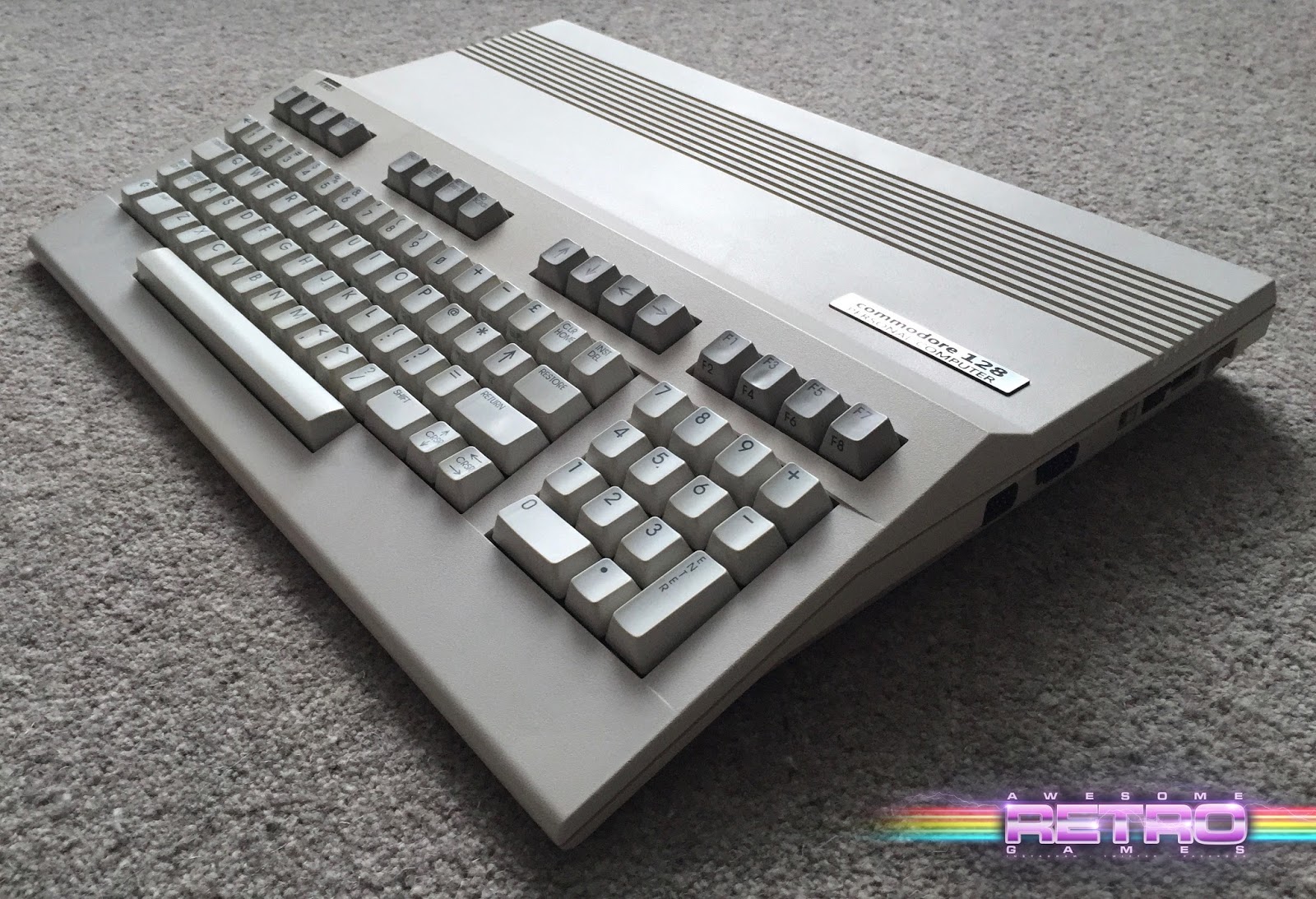 Awesome Retro Games: Commodore 128 RetroBrite and 6581 replacement.