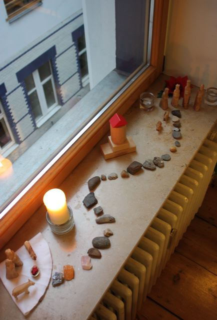 Explore and Express: How and why to set up a nature table