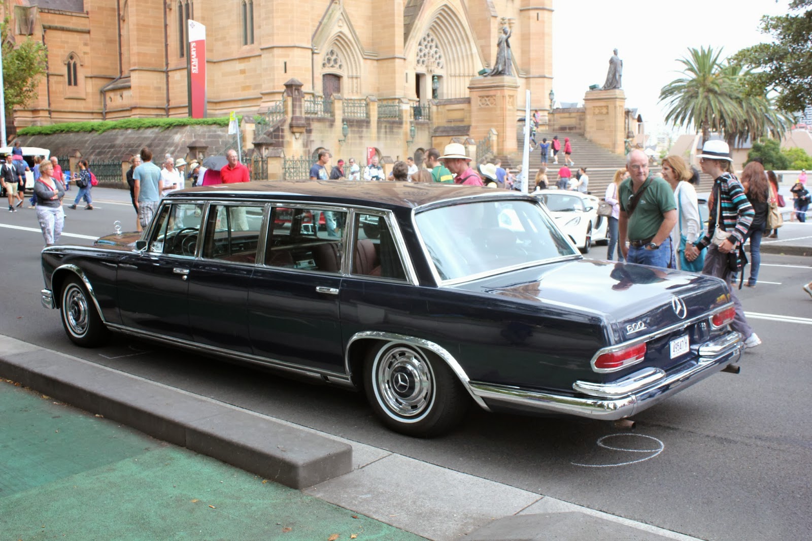 Aussie Old Parked Cars: 1968 Mercedes-Benz W100 600 Pullman