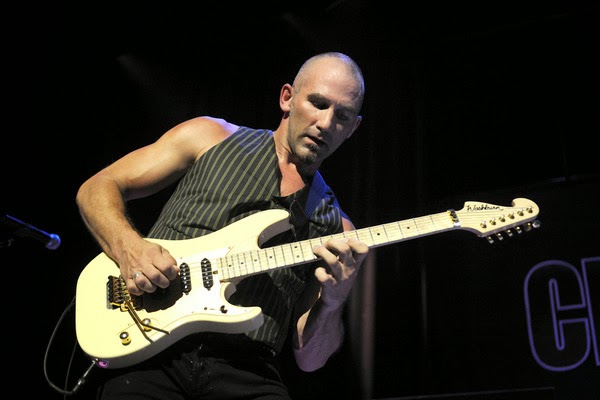 Entrevista: Steve McKnight (guitarrista, Cry Wolf)