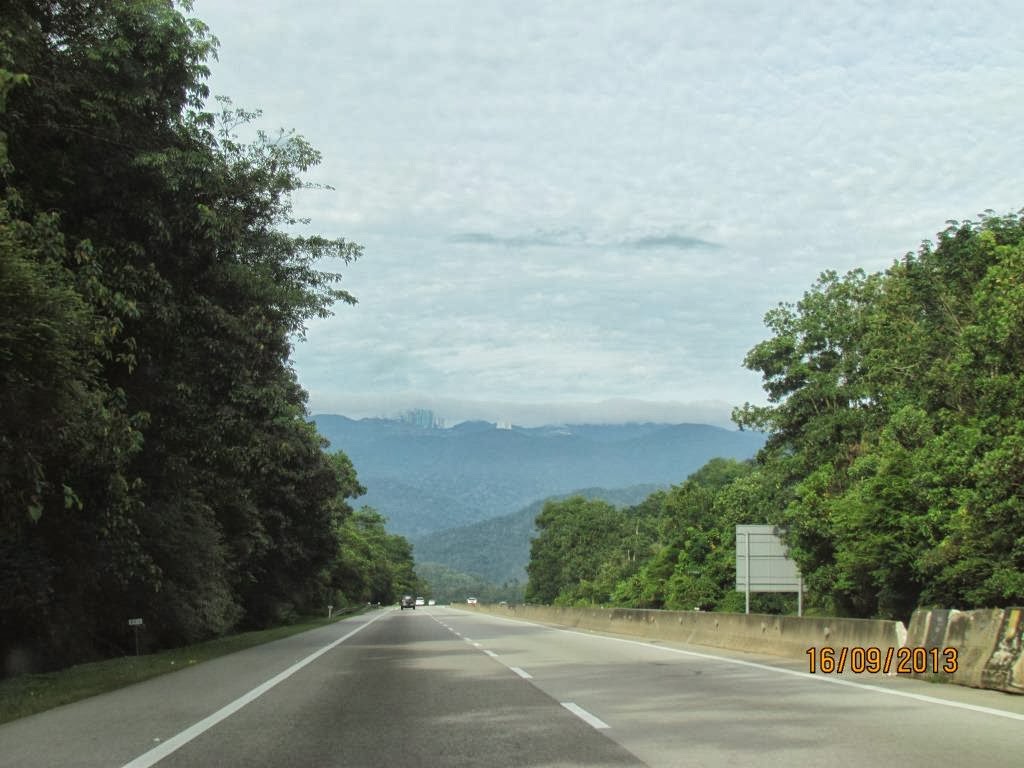 PDK SELAYANG / CBR SELAYANG: Views of Genting Highland via LPT (East ...
