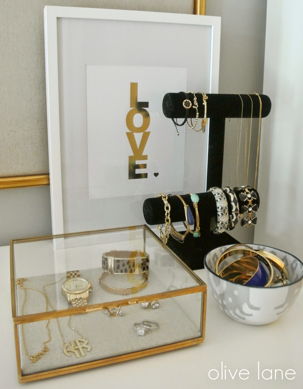 Olive Lane: Organized Jewelry