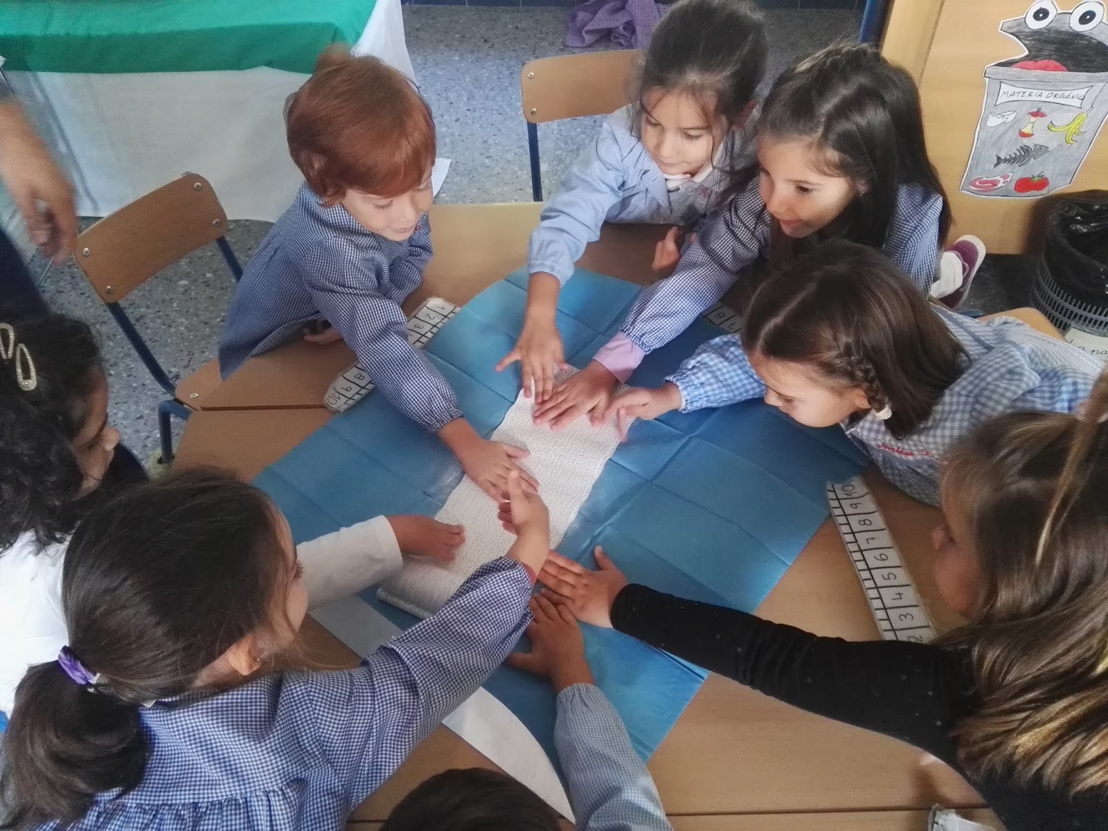 marobo: Cuestión de interés. Qué es el esqueleto? y una escayola?