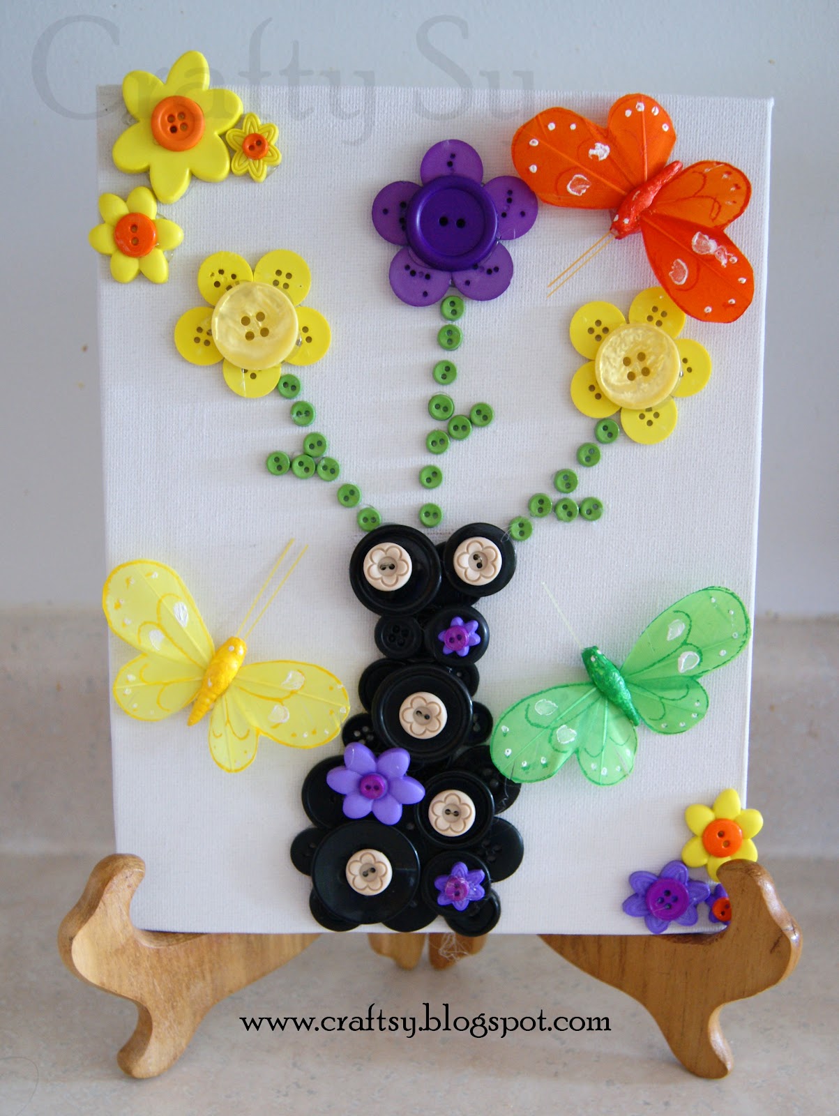 Crafty Sy: More Canvas Button Art ♥